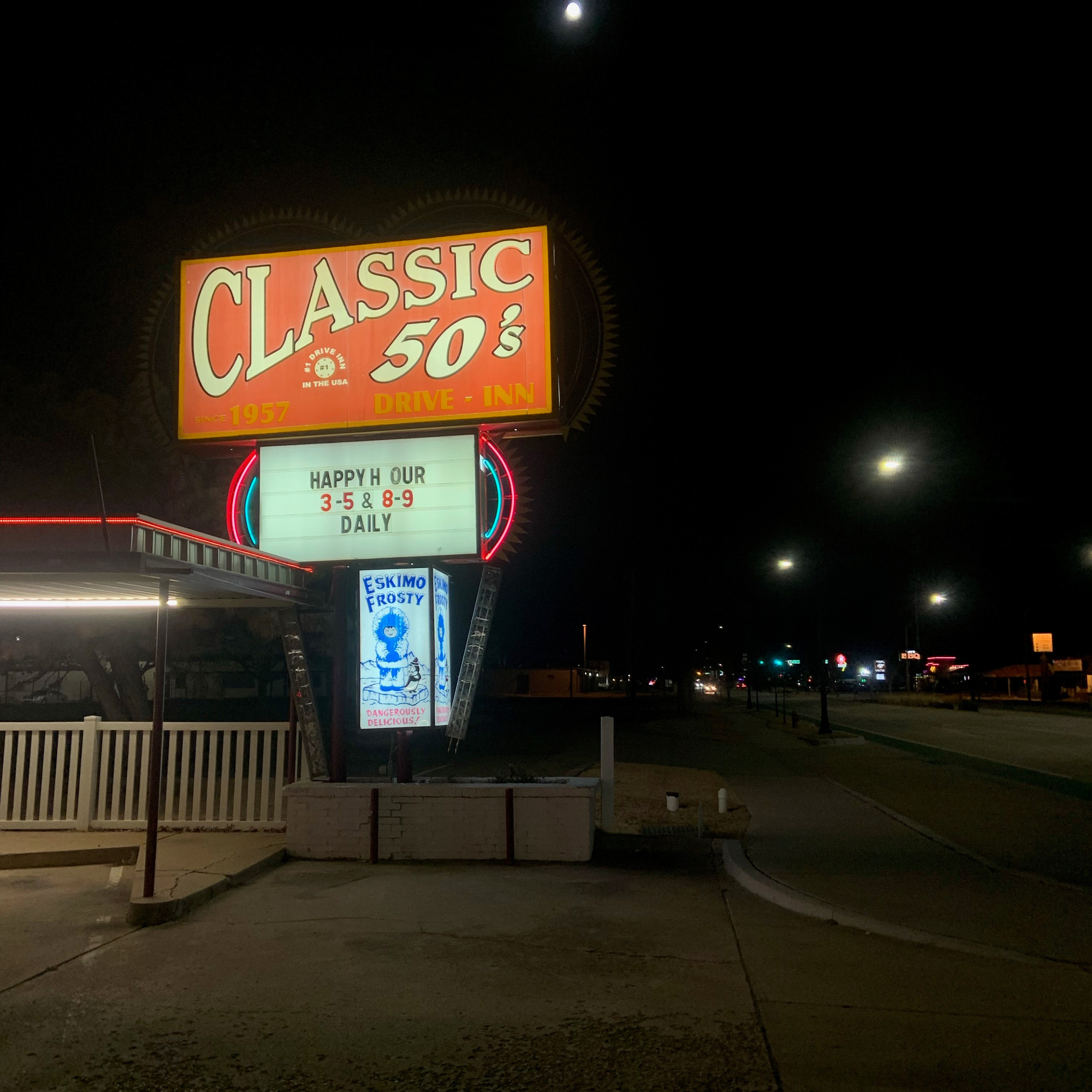 Oklahoma Today | Oklahomatoday.com - Iconic Eats: Classic 50's Drive-Inn